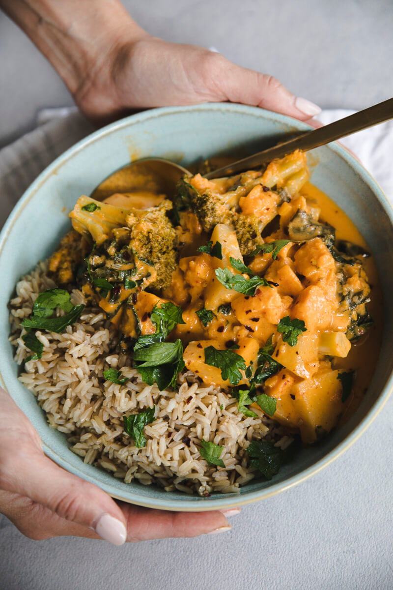 ᐅ Winter Curry: Wärmender Genuss mit saisonalem Gemüse und Gewürzen ...